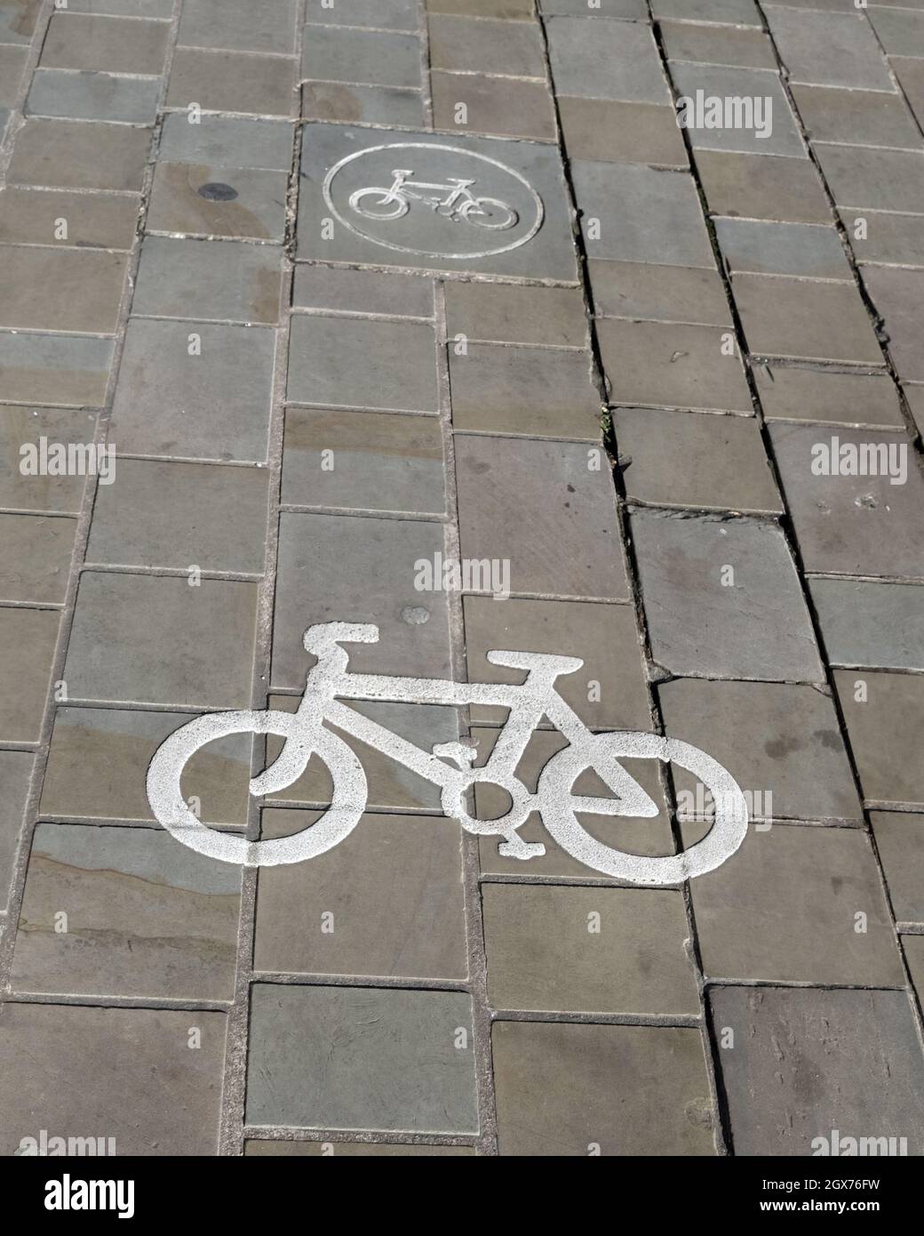 September 2021 - Cycle path markings in the pavements in the city ...