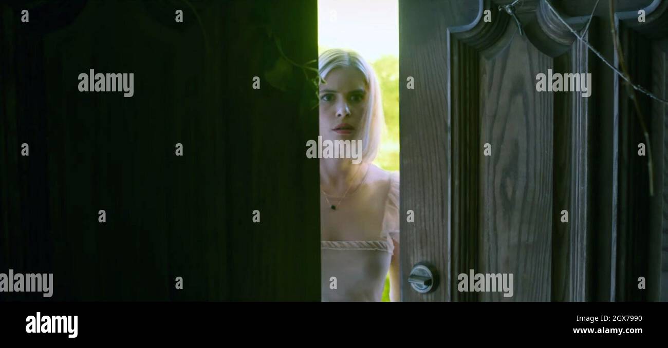 THE BLAZING WORLD, Carlson Young, 2021. © Vertical Entertainment ...