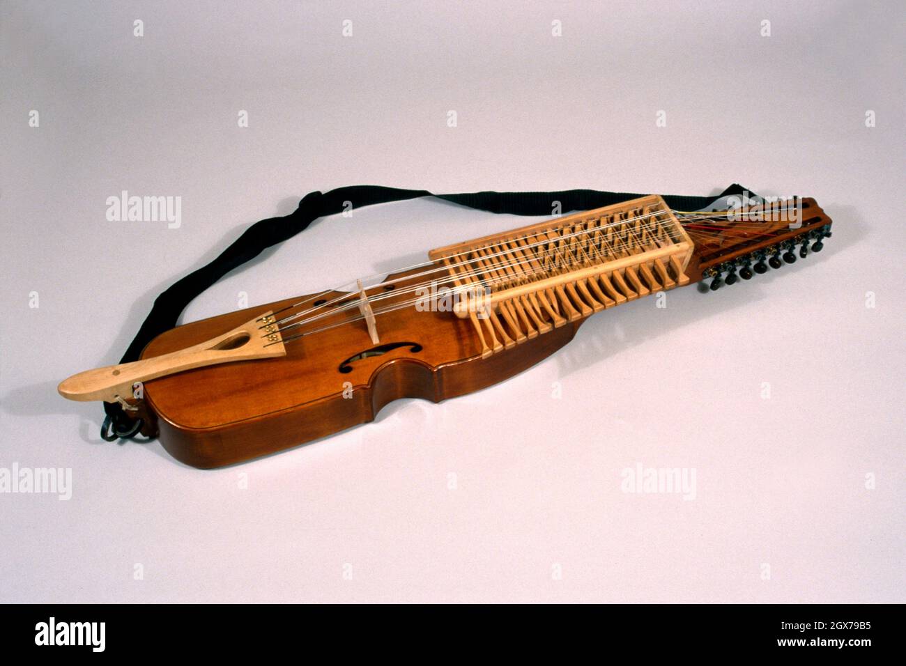 Nyckelharpa hi-res stock photography and images - Alamy