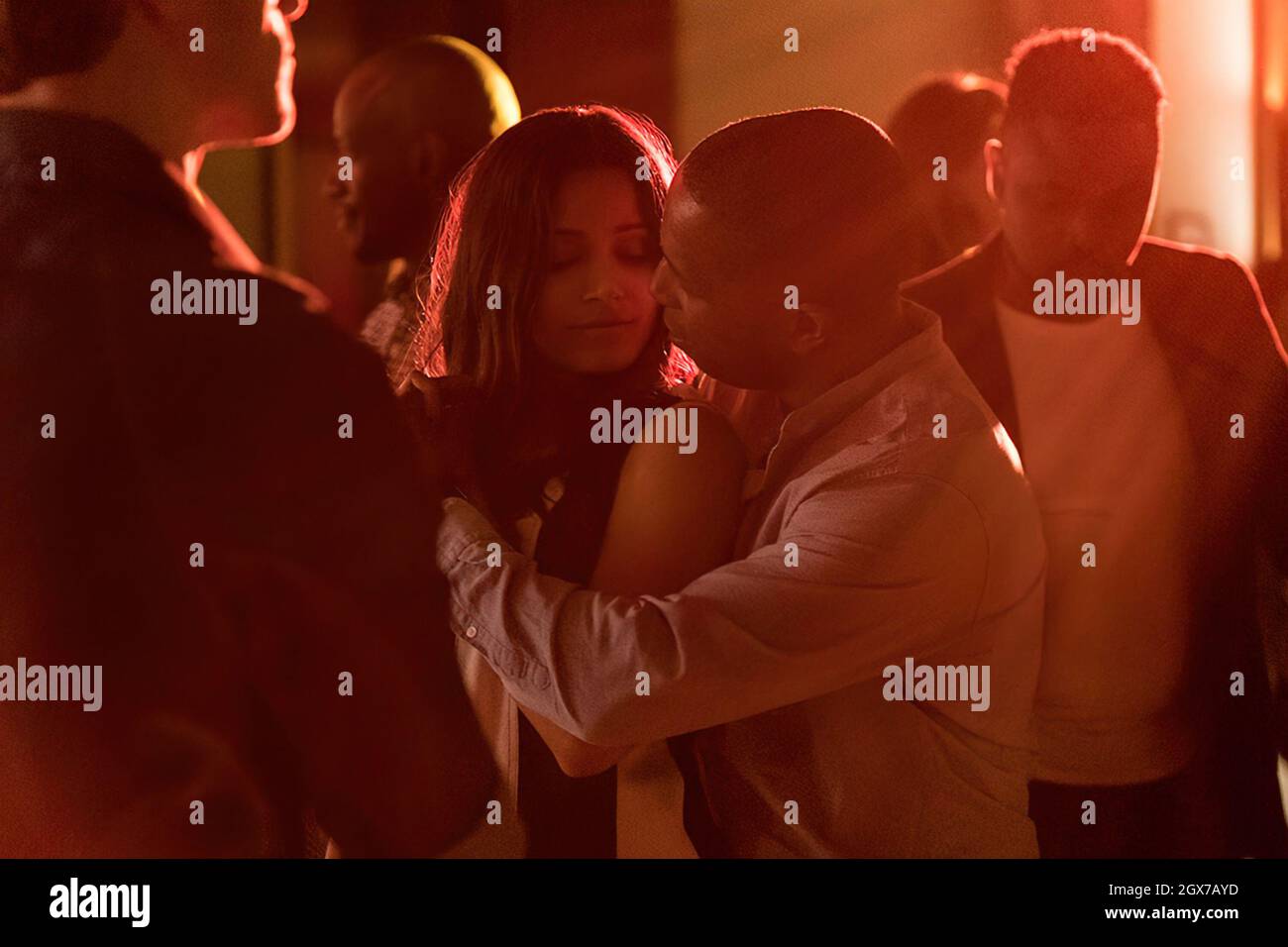 NEEDLE IN A TIMESTACK, from left: Freida Pinto, Leslie Odom Jr., 2021 ...