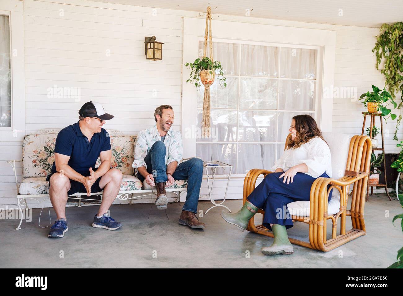 THE STARLING, from left: director Theodore Melfi, Chris O'Dowd, Melissa ...
