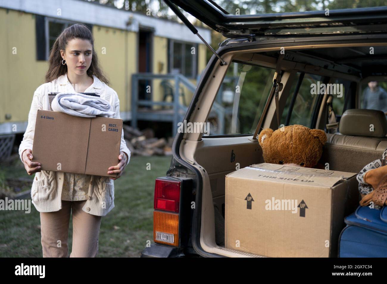 MAID, Margaret Qualley, Snaps', (Season 1, ep. 110, aired Oct. 1, 2021). photo: Ricardo Hubbs ...