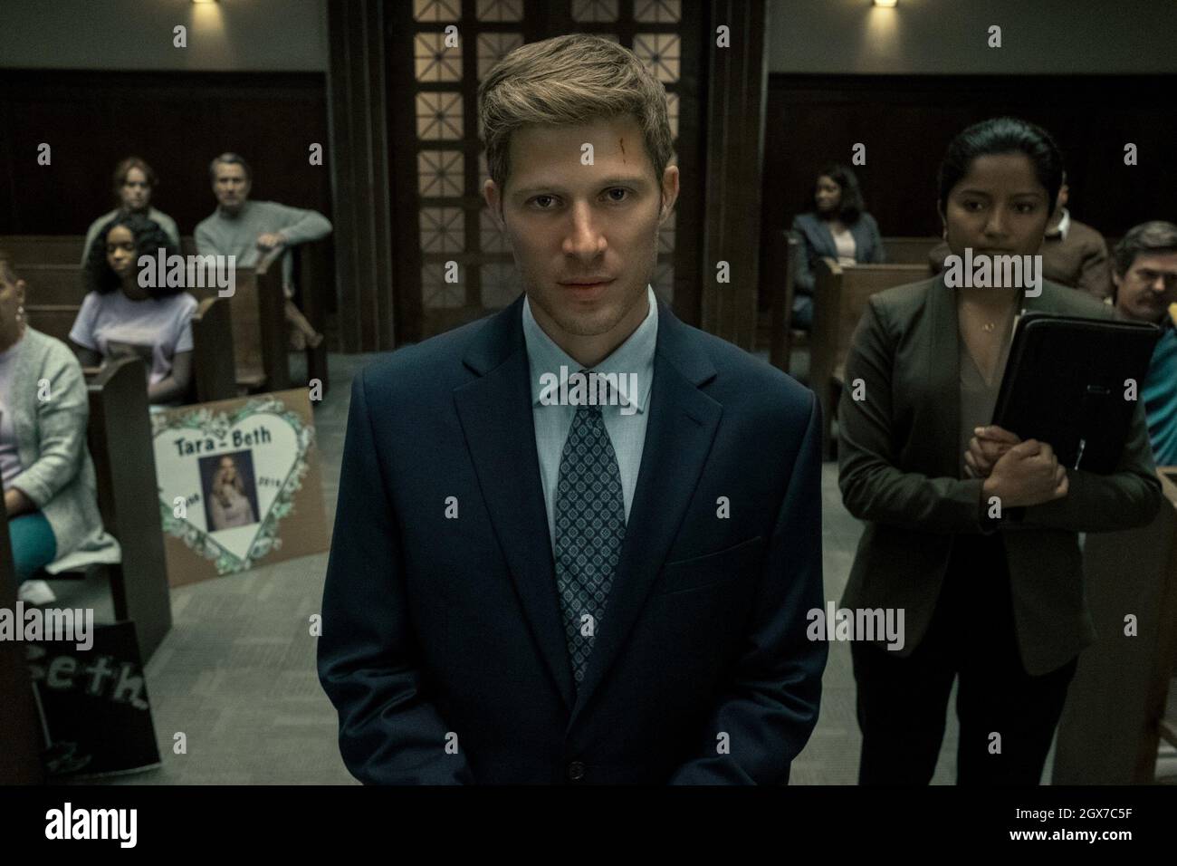 MIDNIGHT MASS, center: Zach Gilford, (Season 1, ep. 101, aired Sept. 24 ...