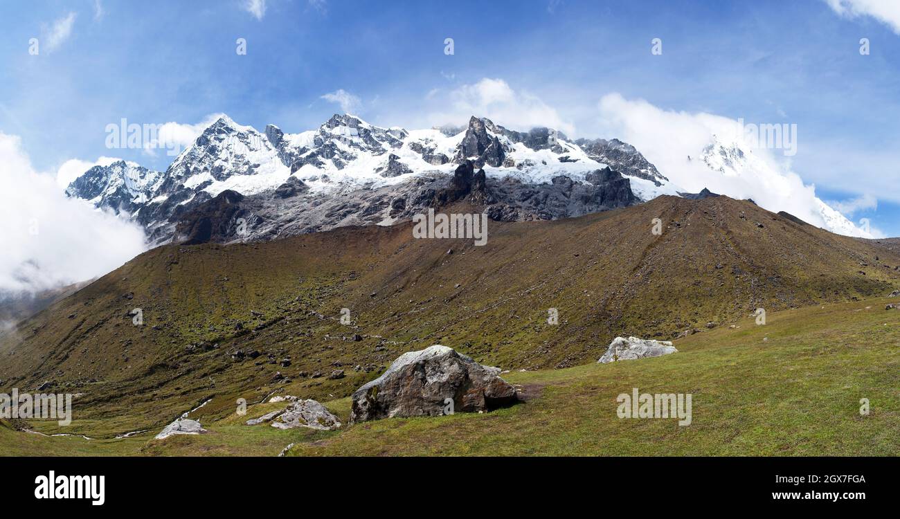 Salkantay trek peru hi-res stock photography and images - Alamy