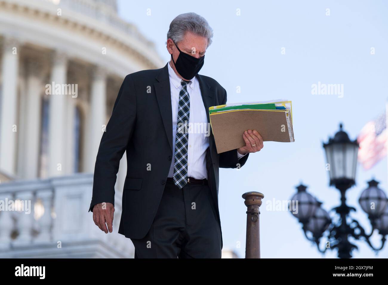 UNITED STATES - SEPTEMBER 30: Rep. Frank Pallone, D-N.J., leaves the U ...