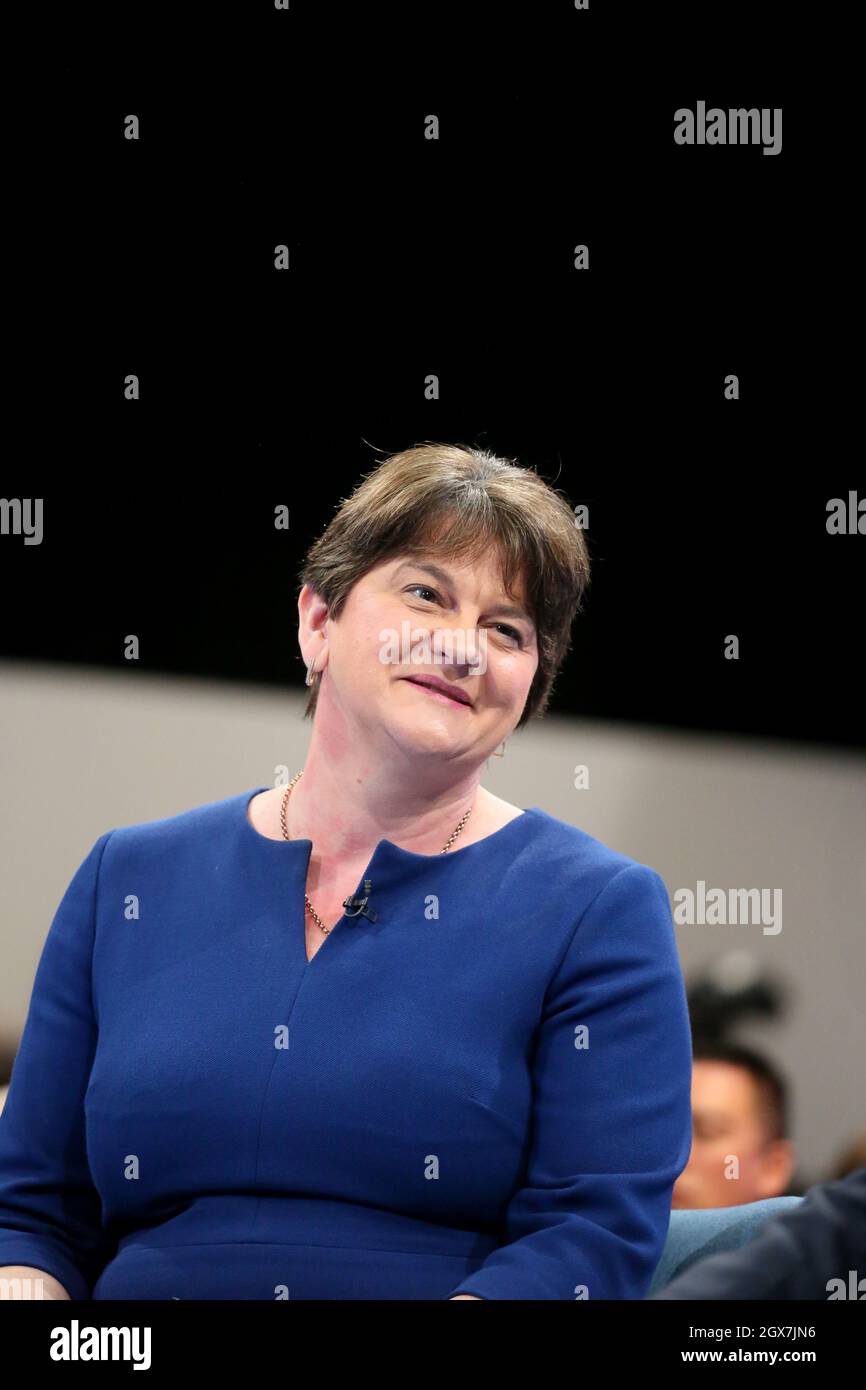 Arlene lewis hi-res stock photography and images - Alamy