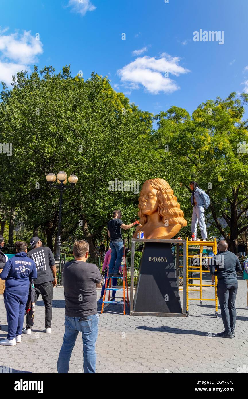 Statue Of The Police Death Violence Victims Placed At Union Square NYC ...