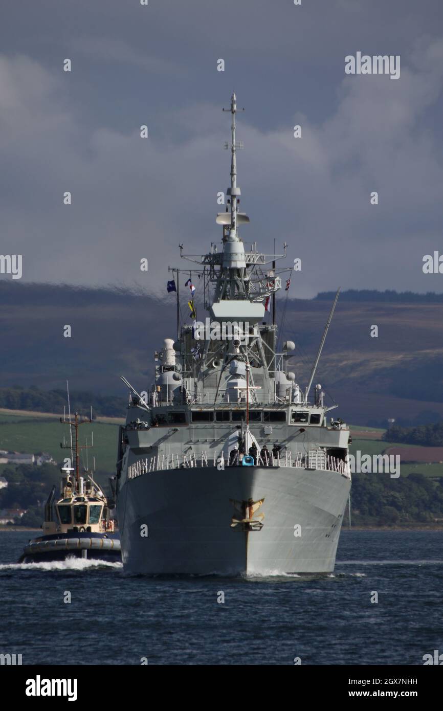 HMCS Fredericton (FFH-337), a Halifax-class (or City-class) frigate of ...