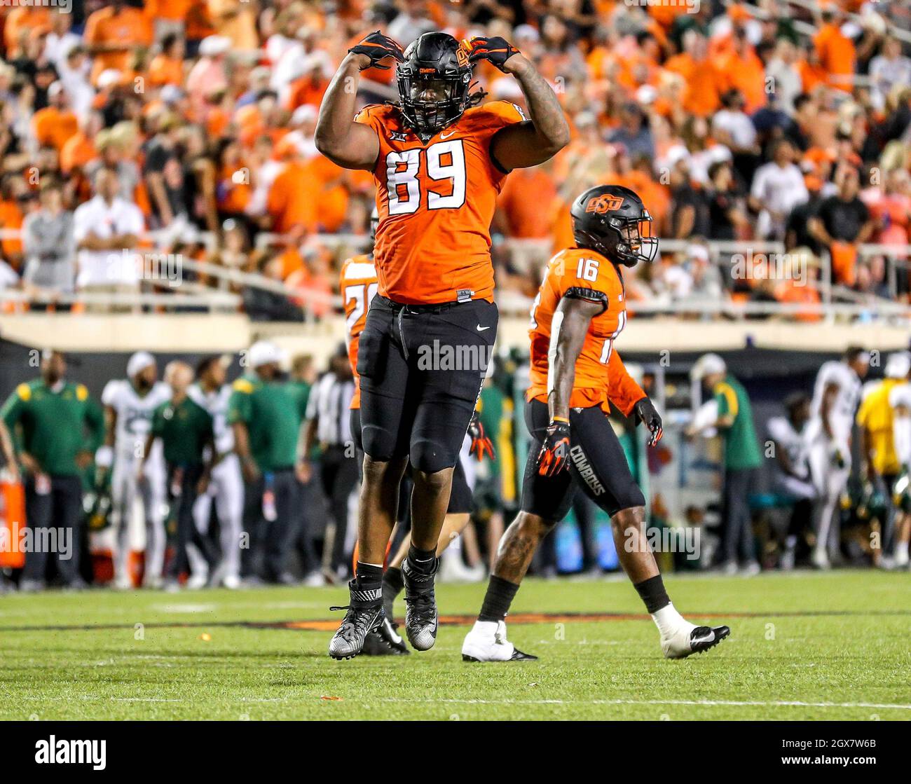 Stillwater, OK, USA. 02nd Oct, 2021. Oklahoma State defensive end Tyler ...