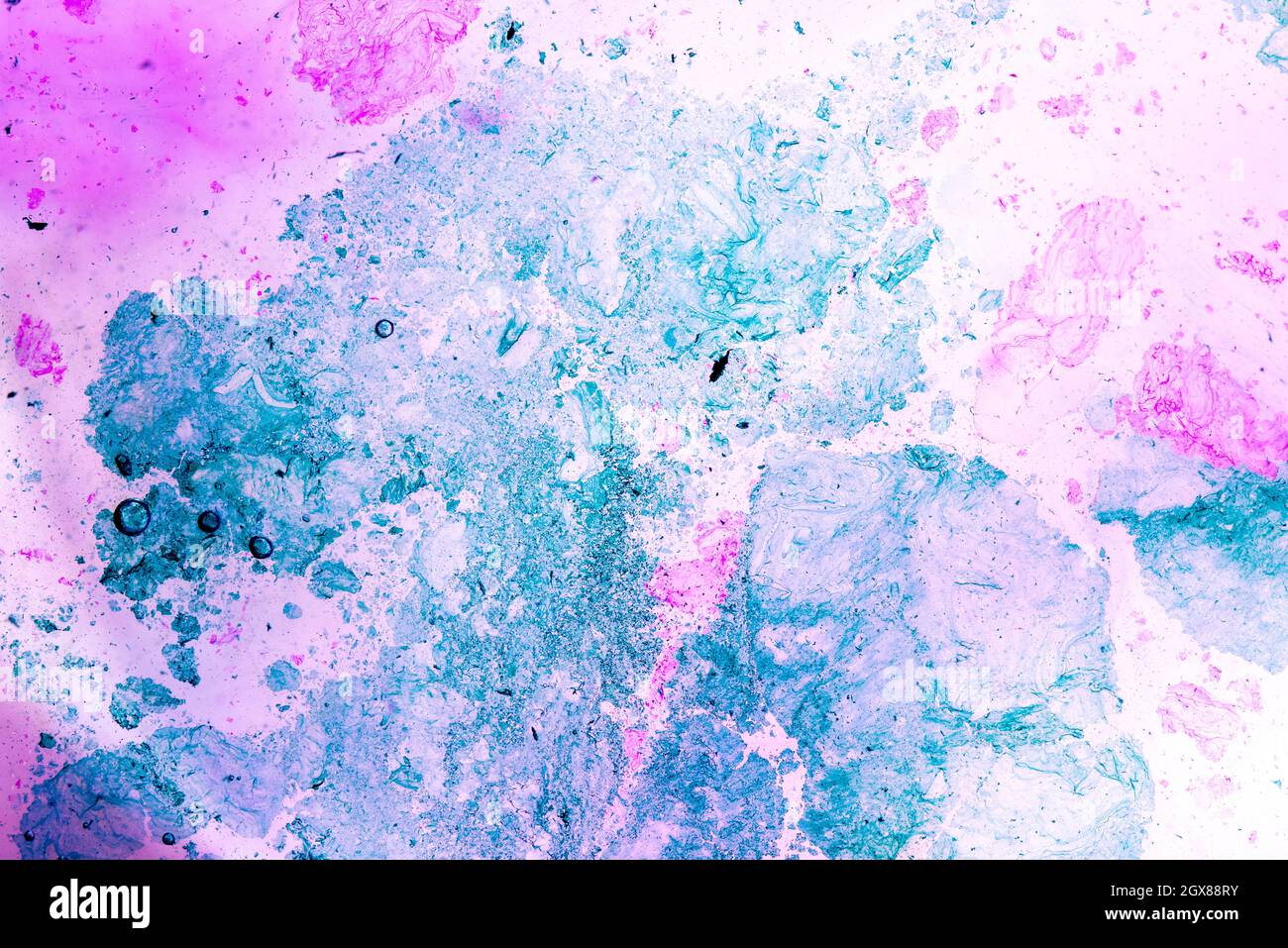 Coloured patterns on water surface Stock Photo - Alamy