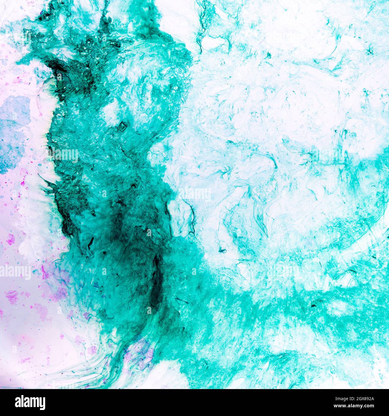 Coloured patterns on water surface Stock Photo - Alamy