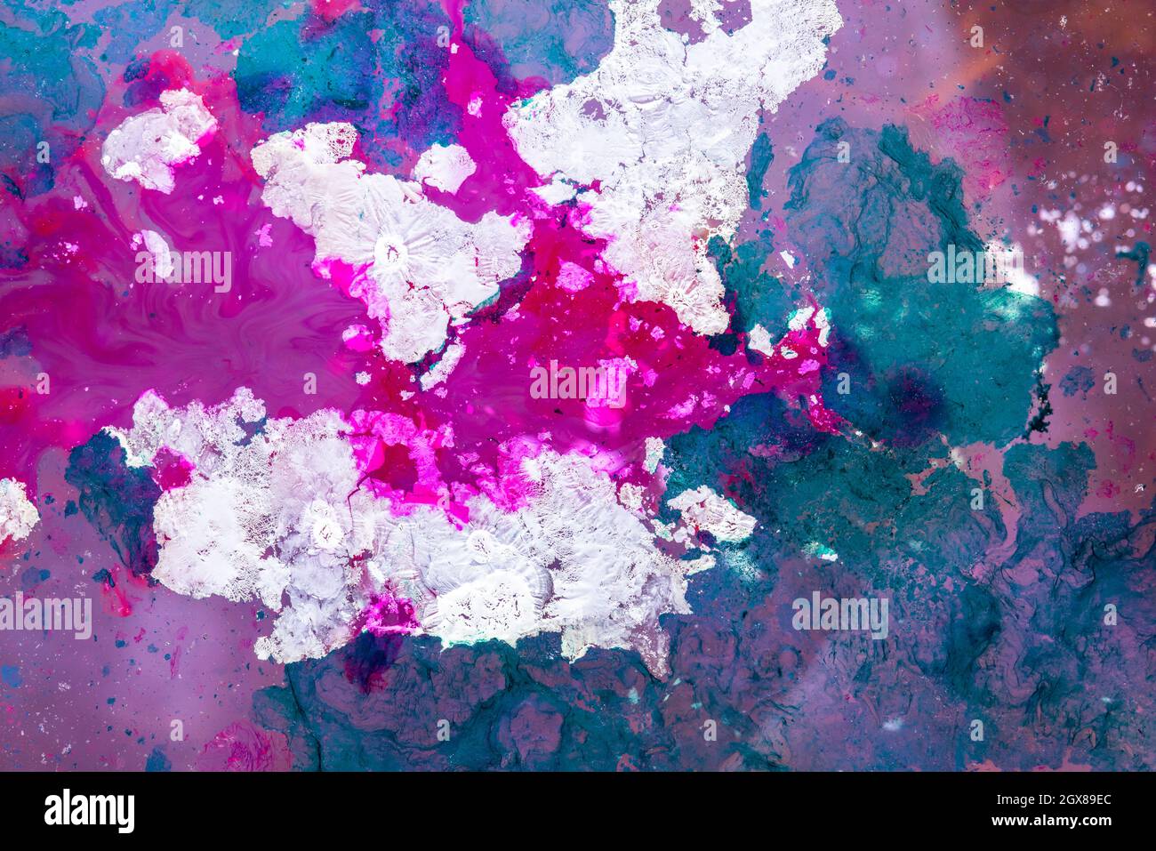 Purple coloured liquid hi-res stock photography and images - Alamy