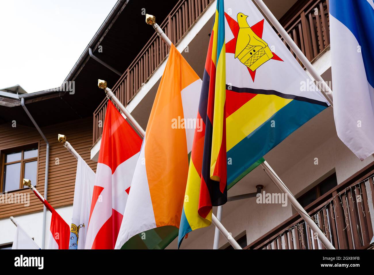 Many colorful country flags hi-res stock photography and images - Alamy