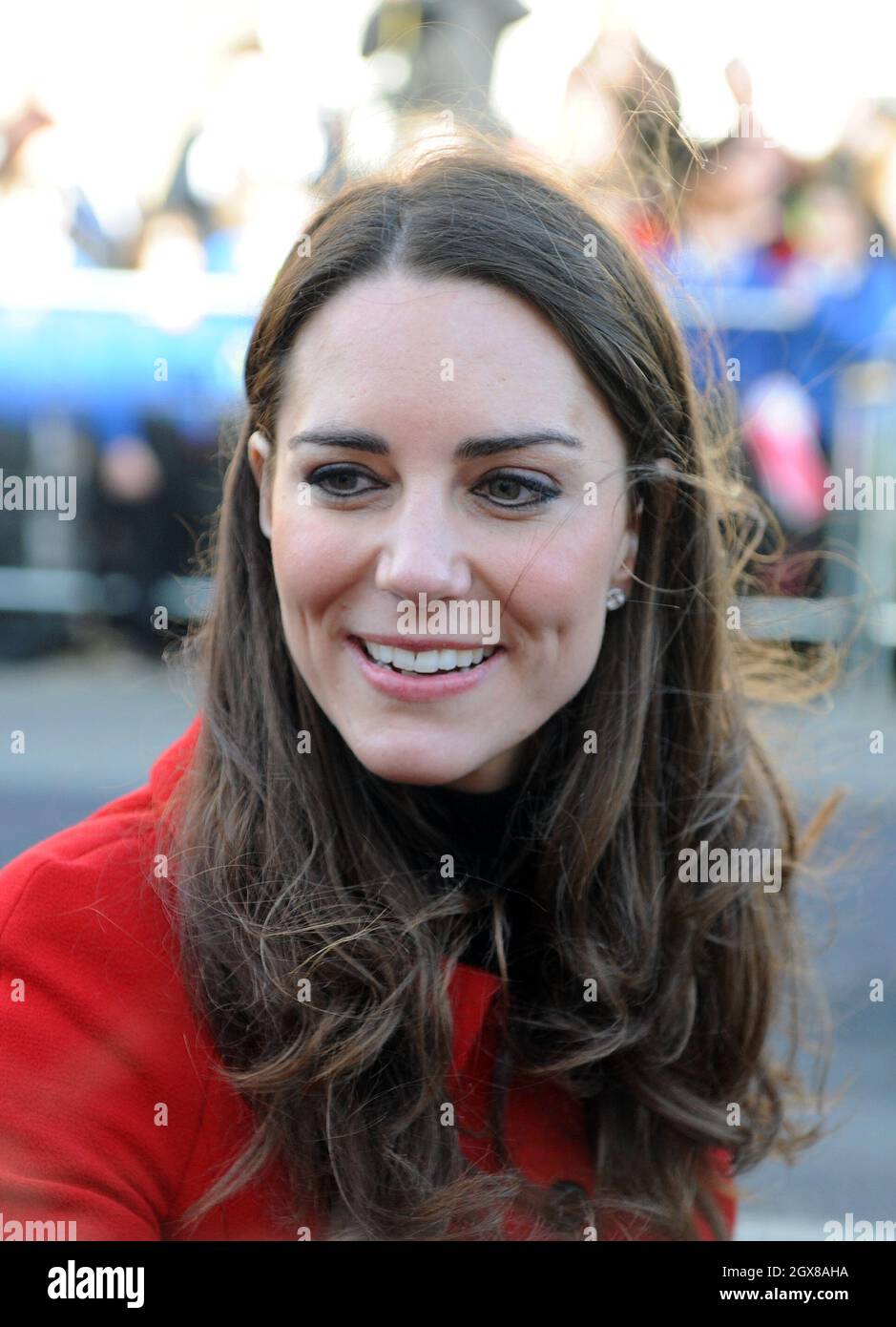 Prince William and Kate Middleton visit St. Andrews University in ...