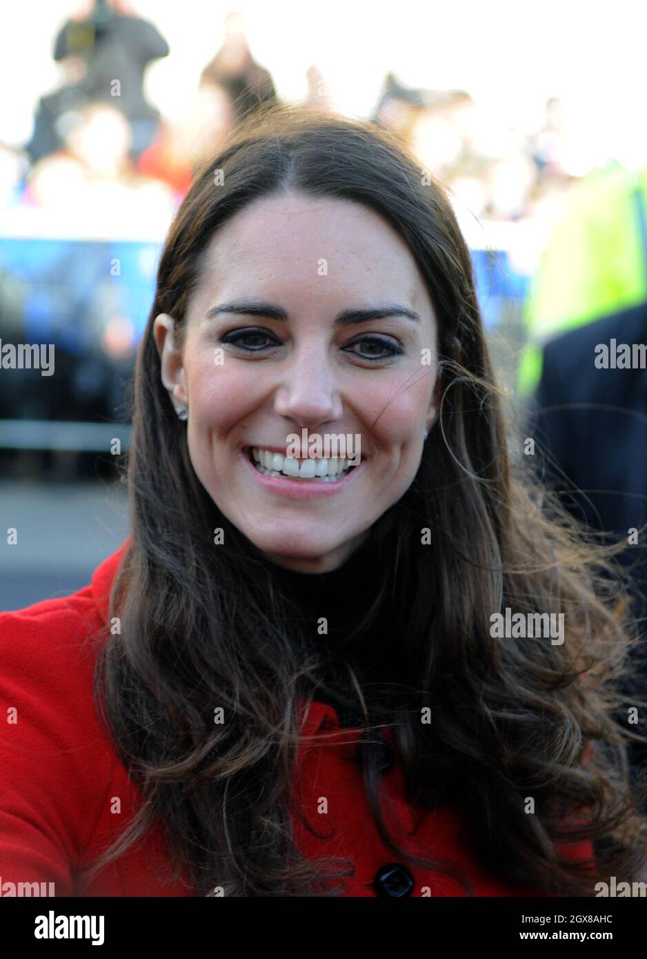 Prince William and Kate Middleton visit St. Andrews University in ...