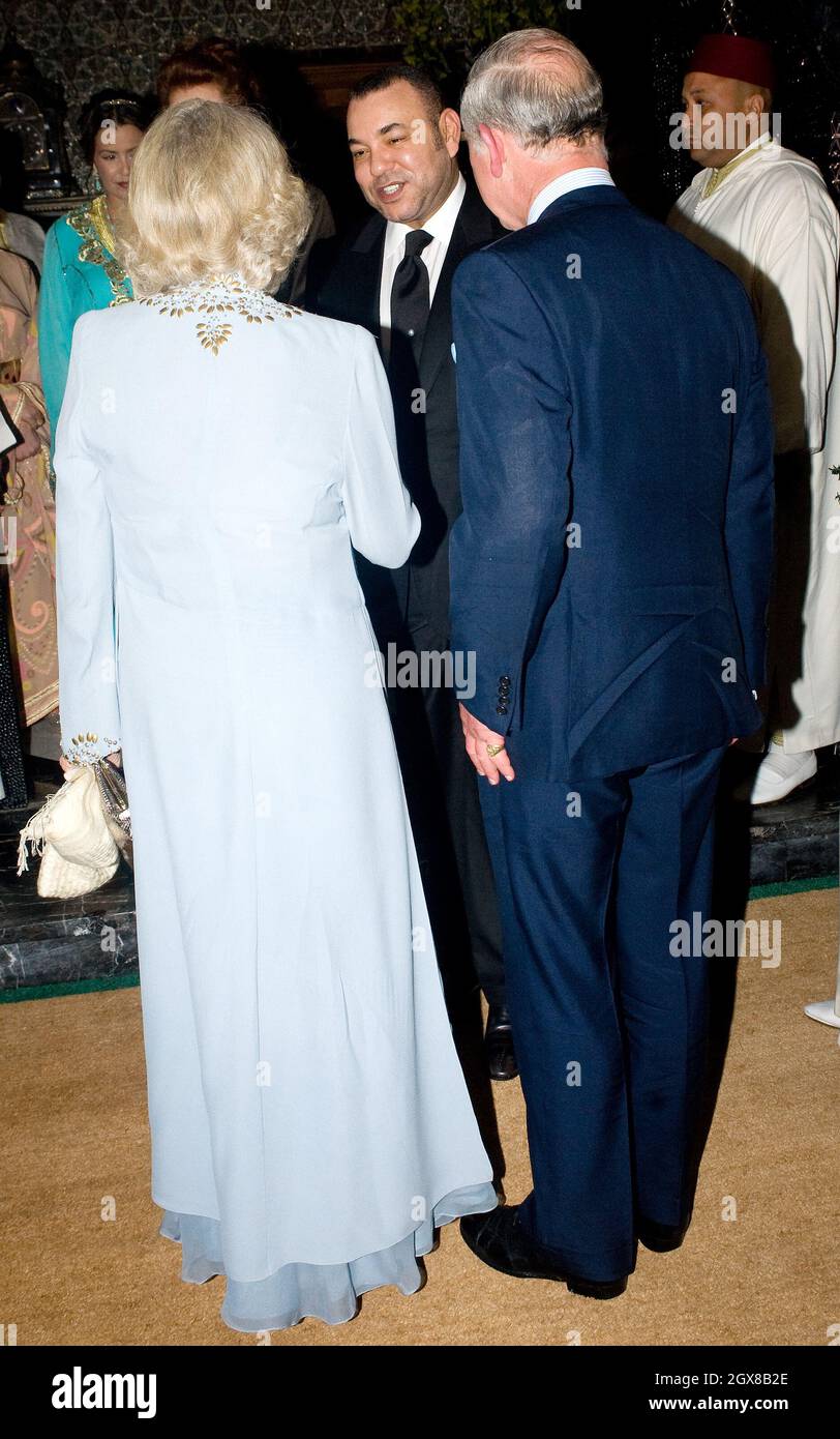 King Mohammed V1 of Morocco and members of his family greet Prince ...