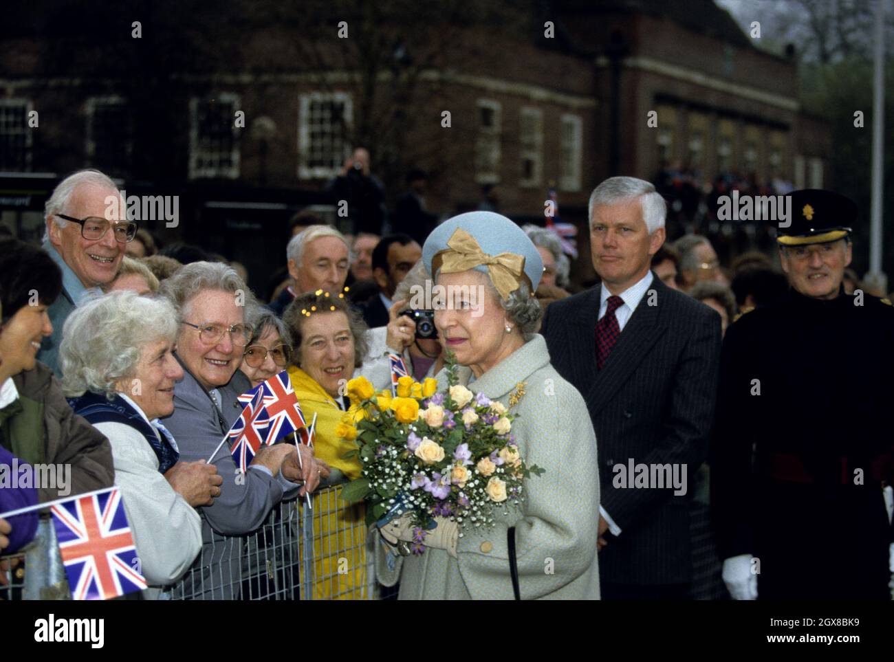 Queen Elizabeth II visits the cabinet war rooms, London Stock Photo - Alamy