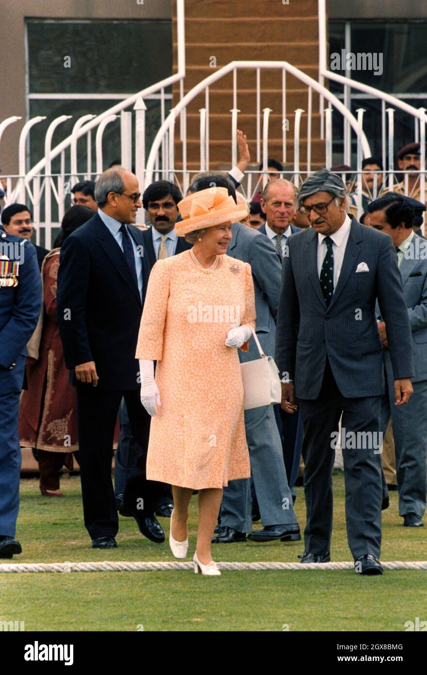 The Queen on her official visit to Pakistan visits the cricket match ...