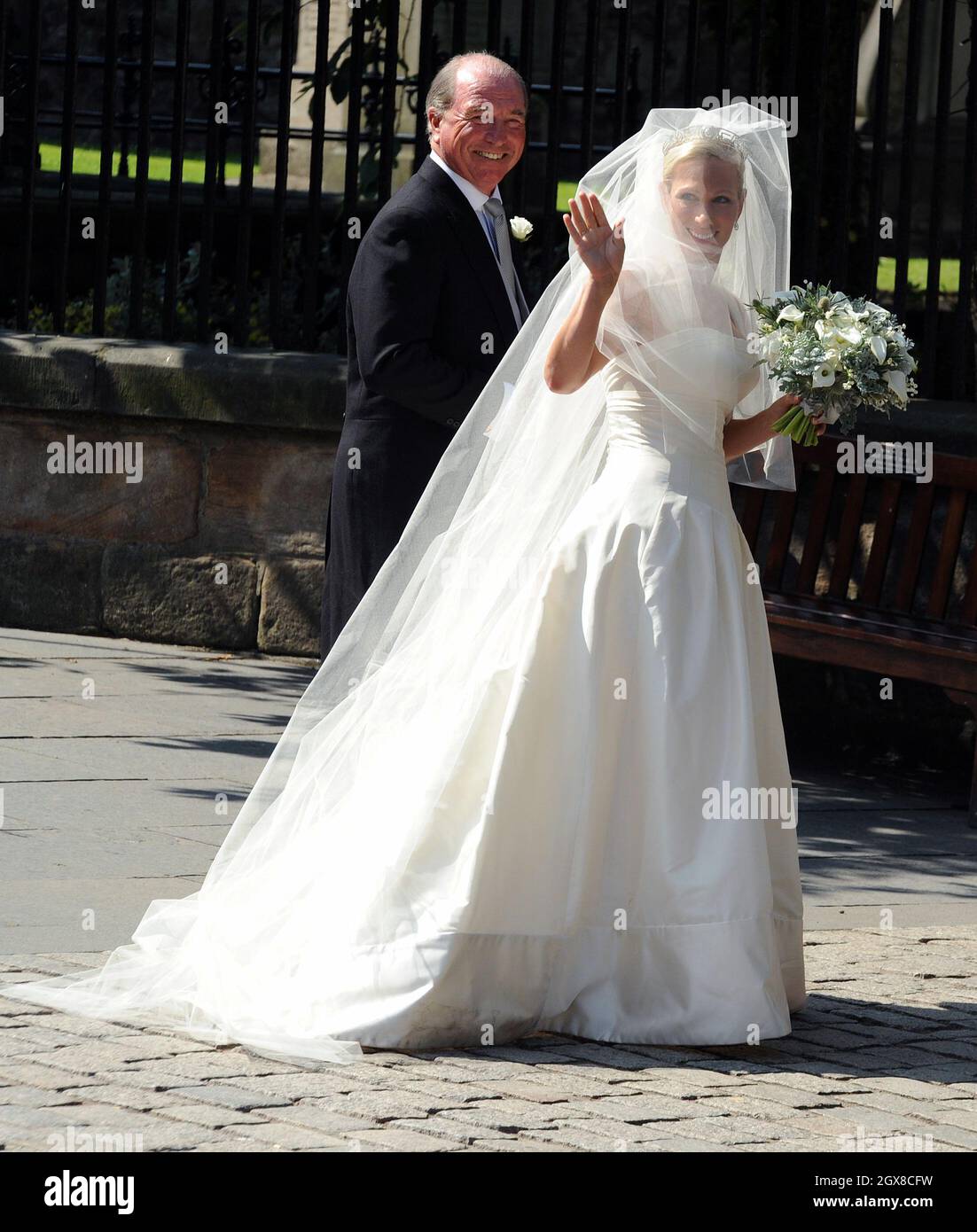 Zara Phillips, accompanied by her father Captain Mark Phillips. arrives ...
