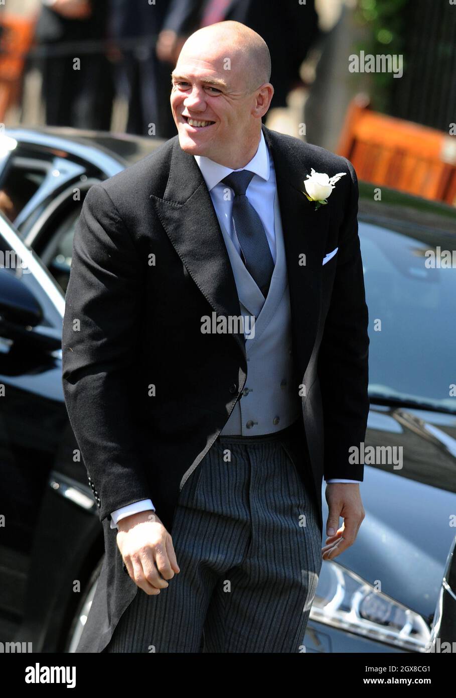 Mike Tindall arrives at Canongate Kirk in Edinburgh to marry Zara ...