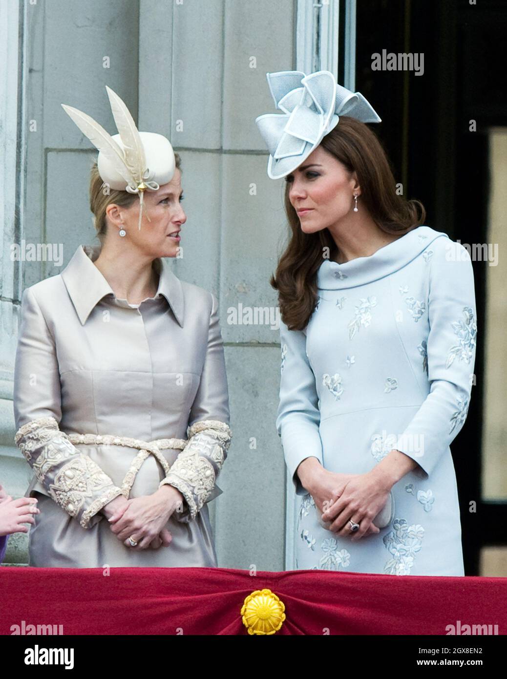 Catherine, Duchess of Cambridge and Sophie, Countess of Wessex chat on ...