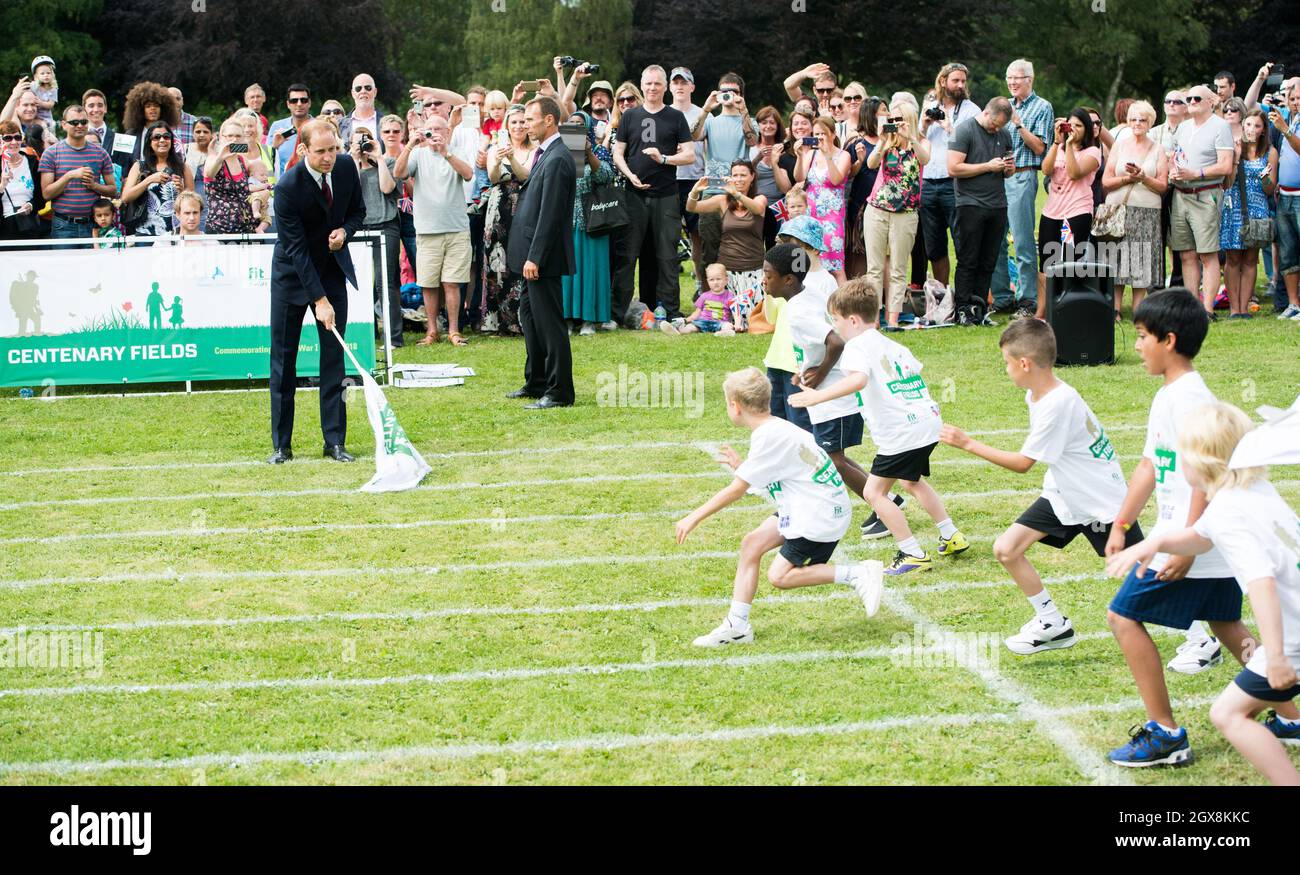 Prince William, Duke of Cambridge starts a running race for school ...