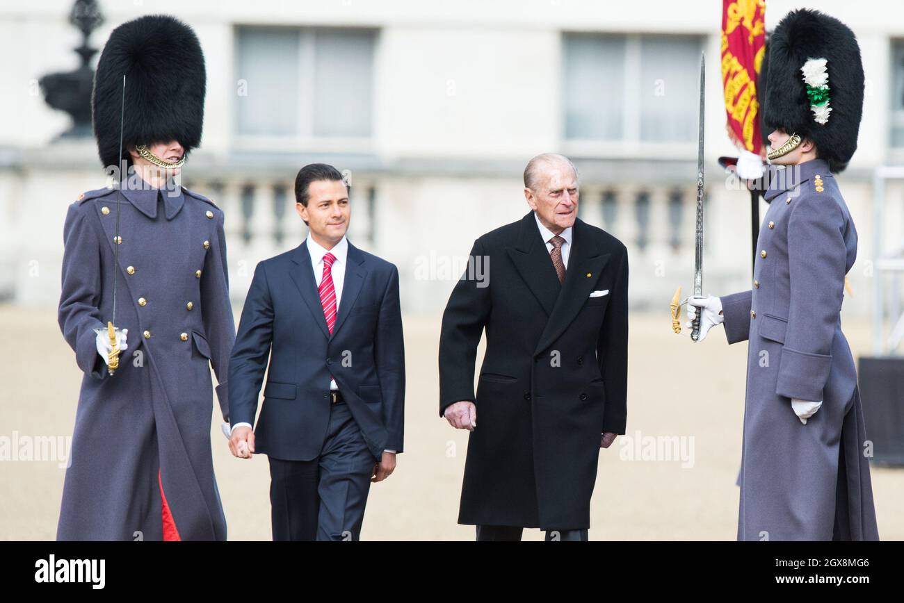 Guard honour march during parade hi-res stock photography and images ...