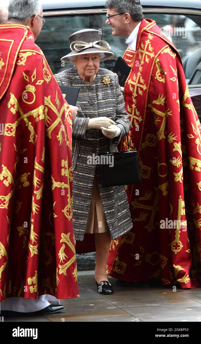Service inauguration tenth general synod hi-res stock photography and ...
