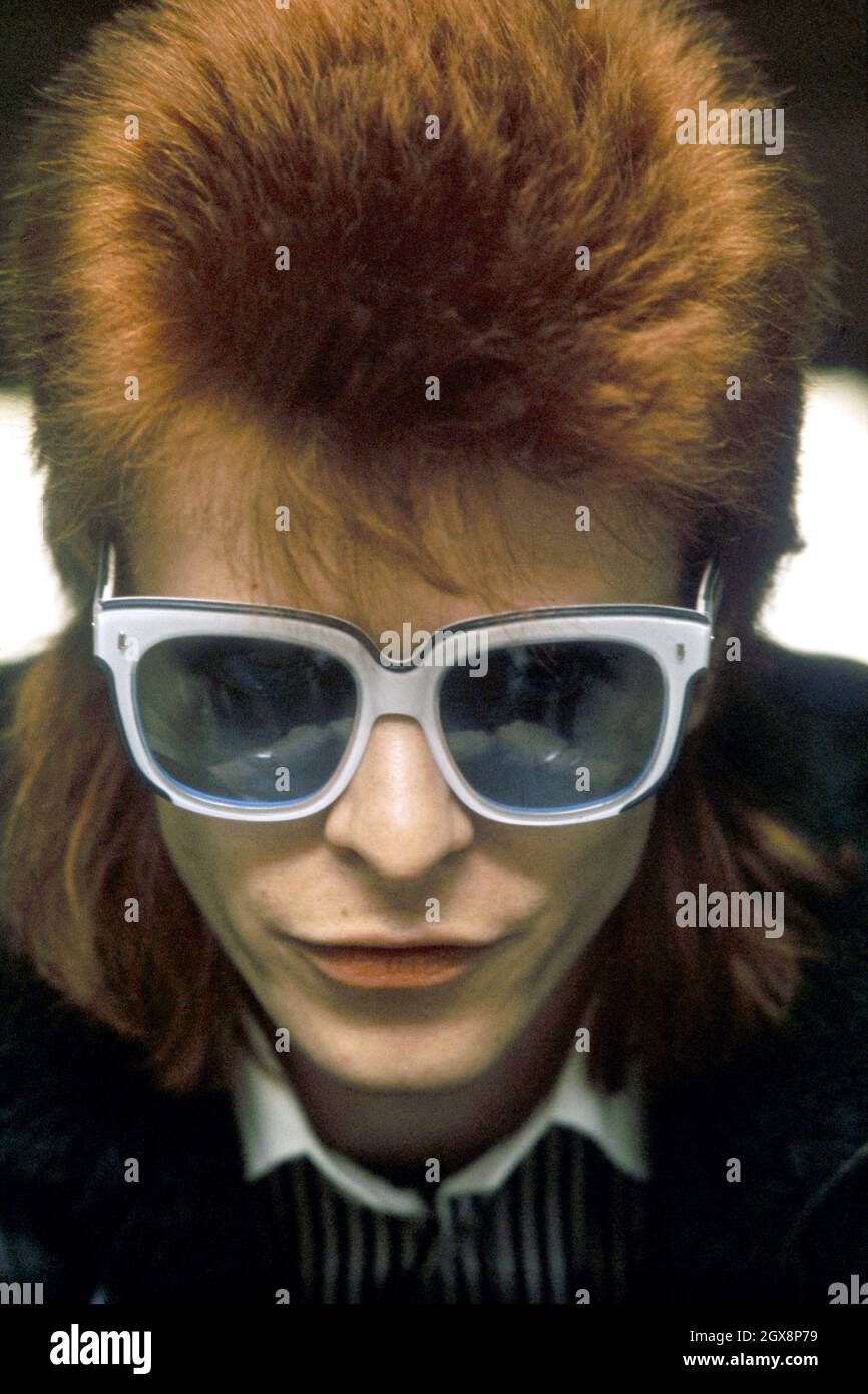 English singer-songwriter David Bowie, circa 1974 Stock Photo - Alamy