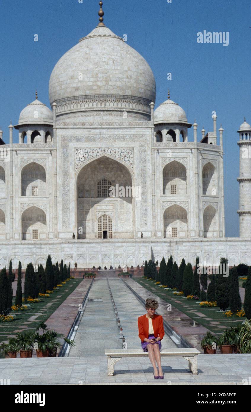 Diana, Princess of Wales poses alone at the Taj Mahal in Agra India on ...