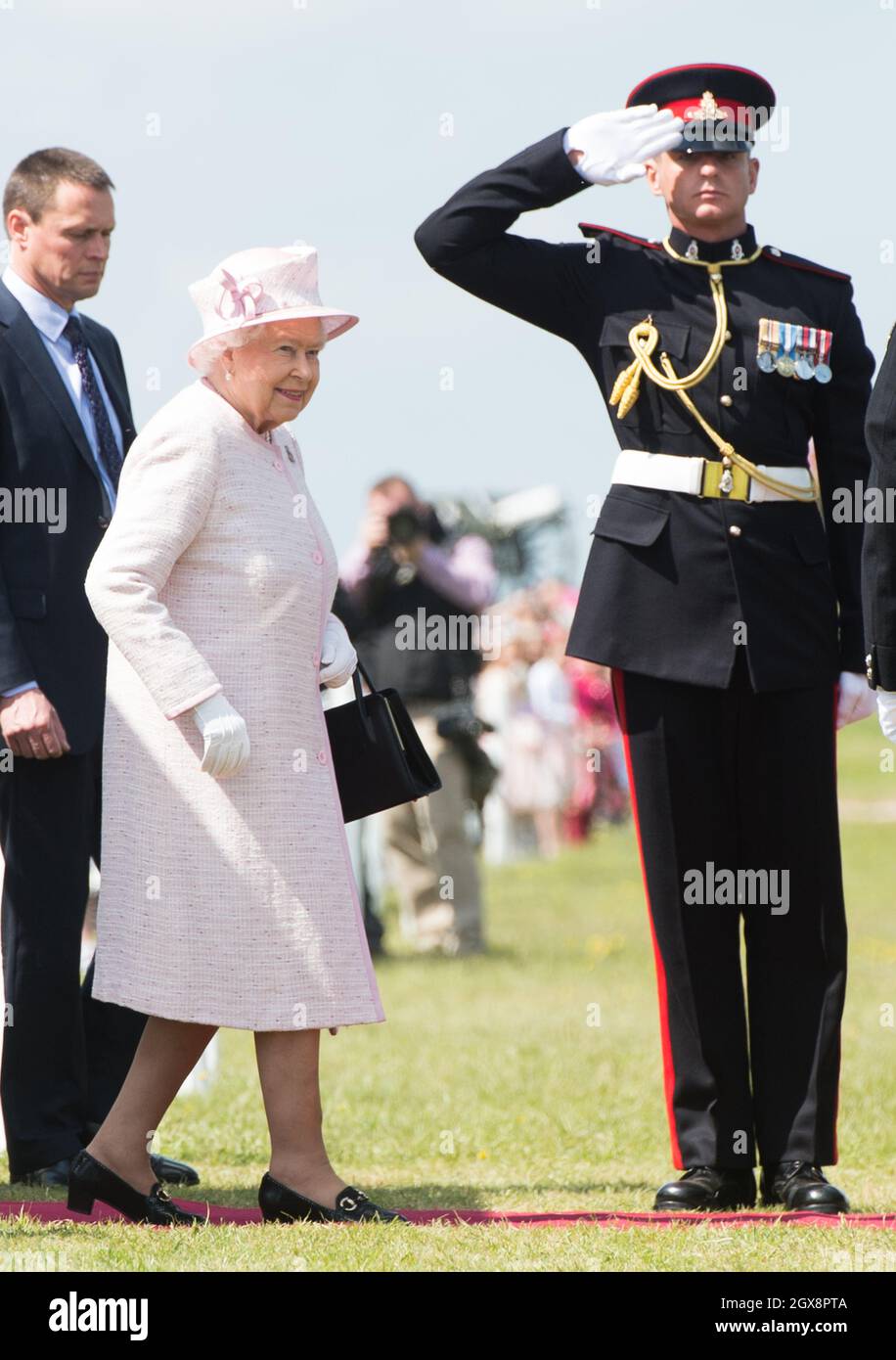 Larkhill army hi-res stock photography and images - Alamy