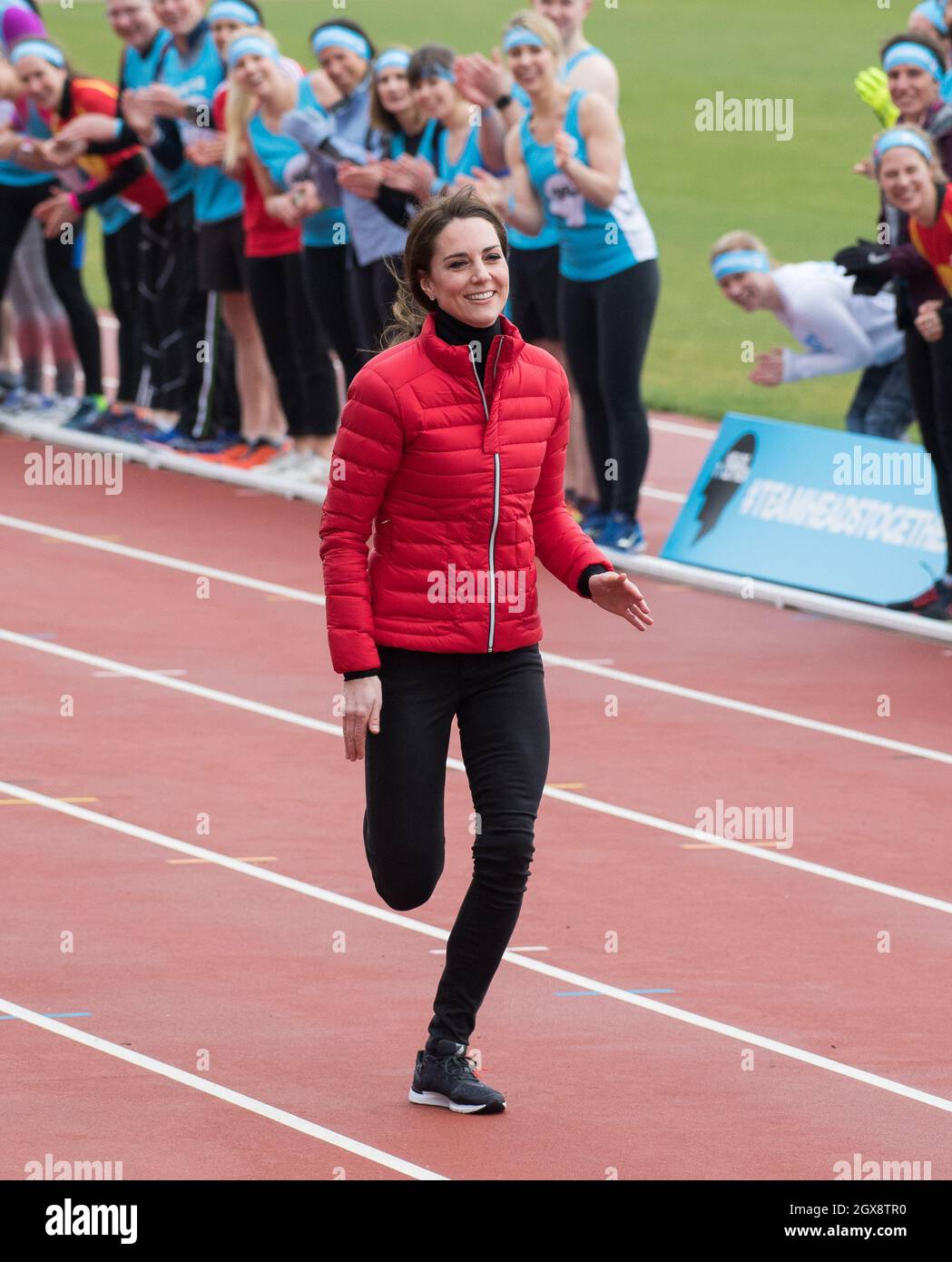 Catherine, Duchess of Cambridge joins a team of Heads Together London ...