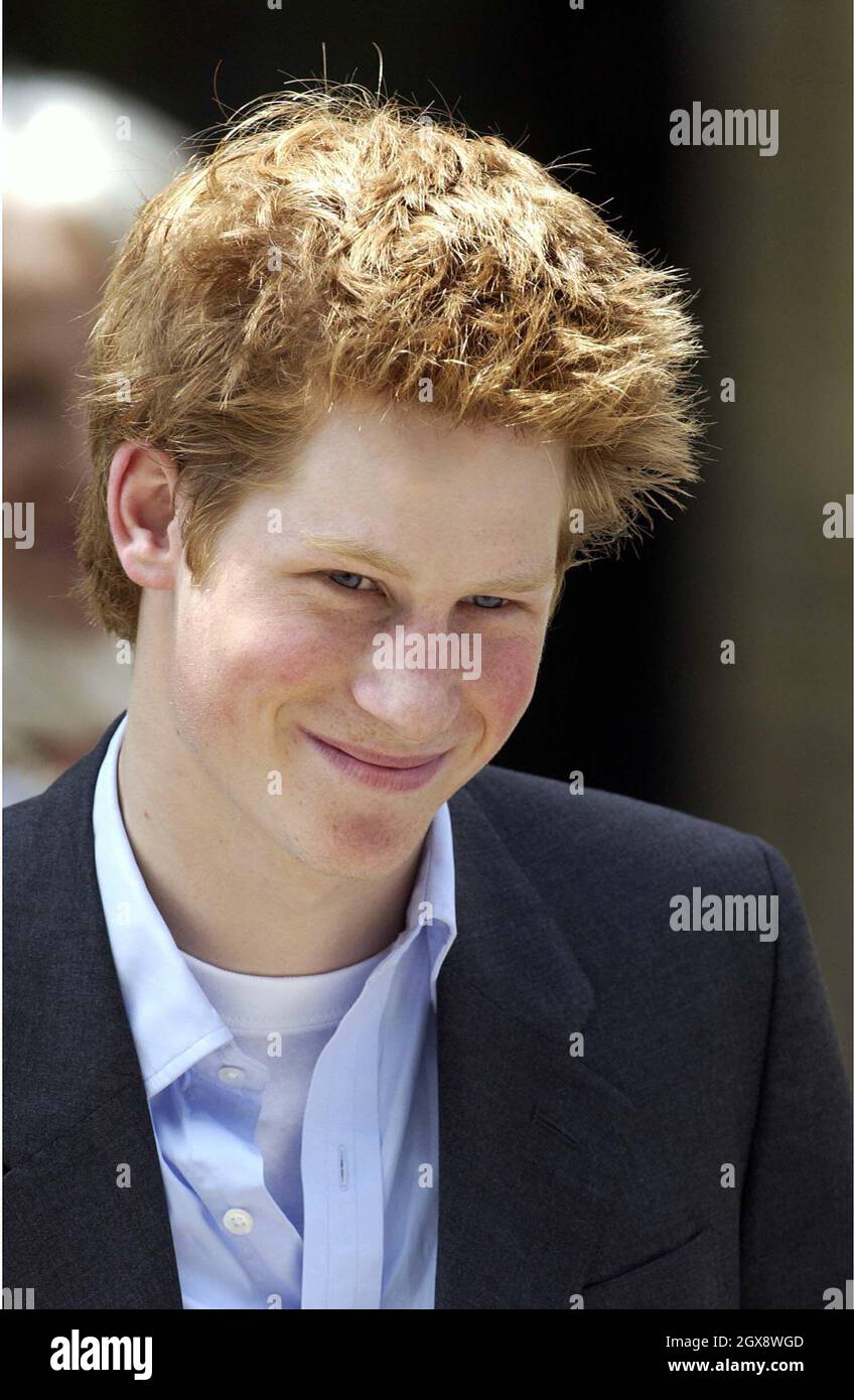 Prince harry eton college hi-res stock photography and images - Alamy