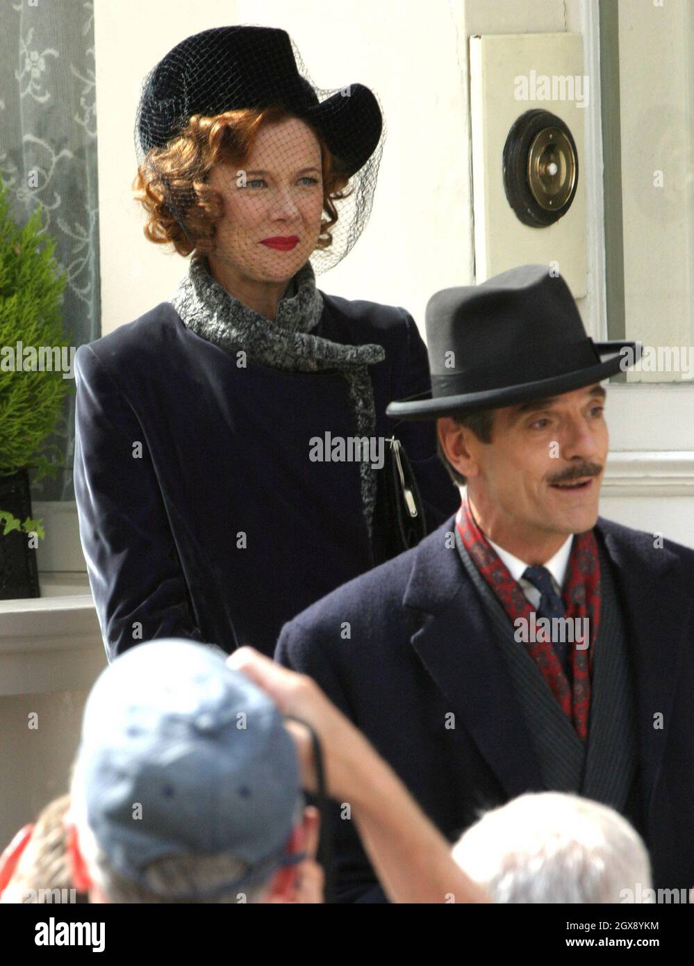 Jeremy Iron and ANNETTE BENING FILMING BEING JULIA A MOVIE BASED ON W ...