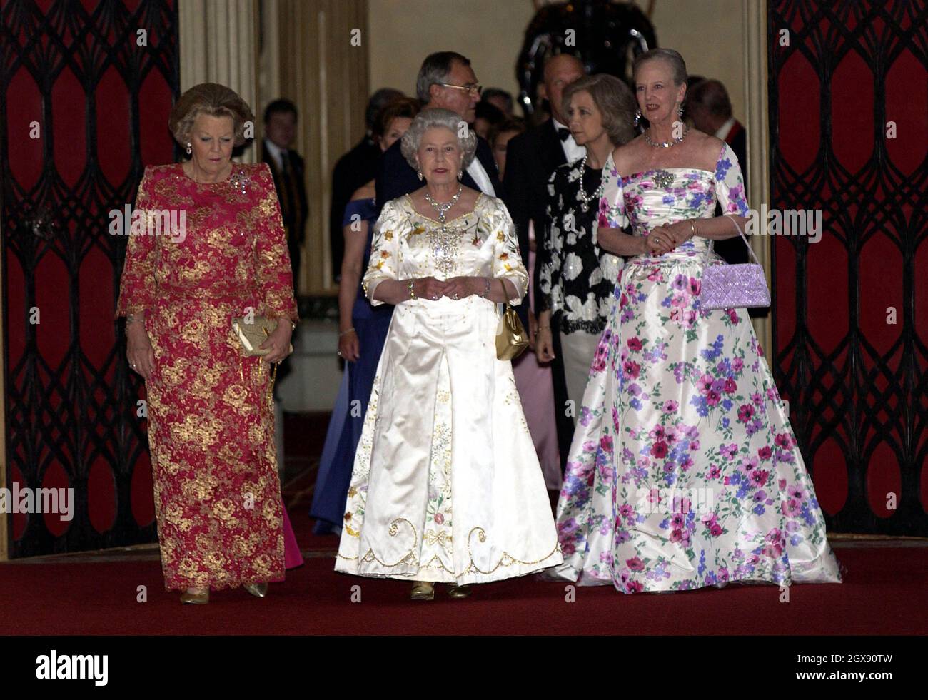Queen Beatrix of Holland, Queen Elizabeth II, land Queen Margreth of ...