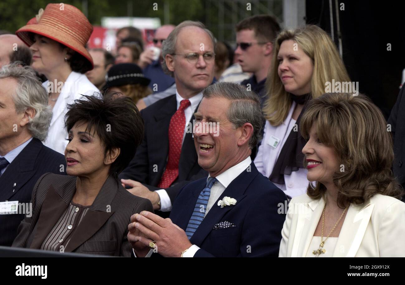 Prince Charles, Joan Collins and Shirley Bassey at the picnic in Hyde ...