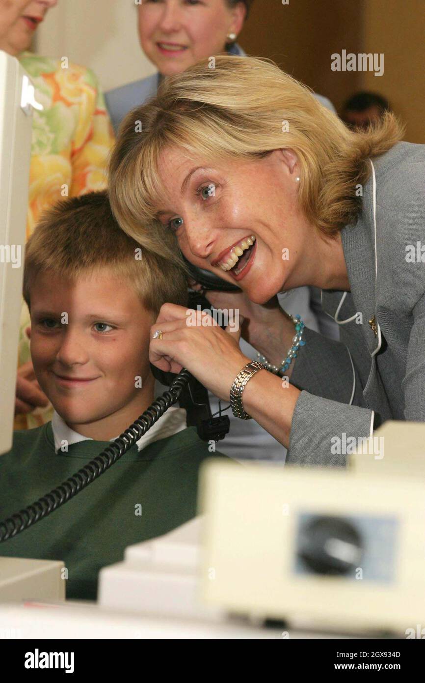 Sophie countess wessex and phone hi-res stock photography and images ...