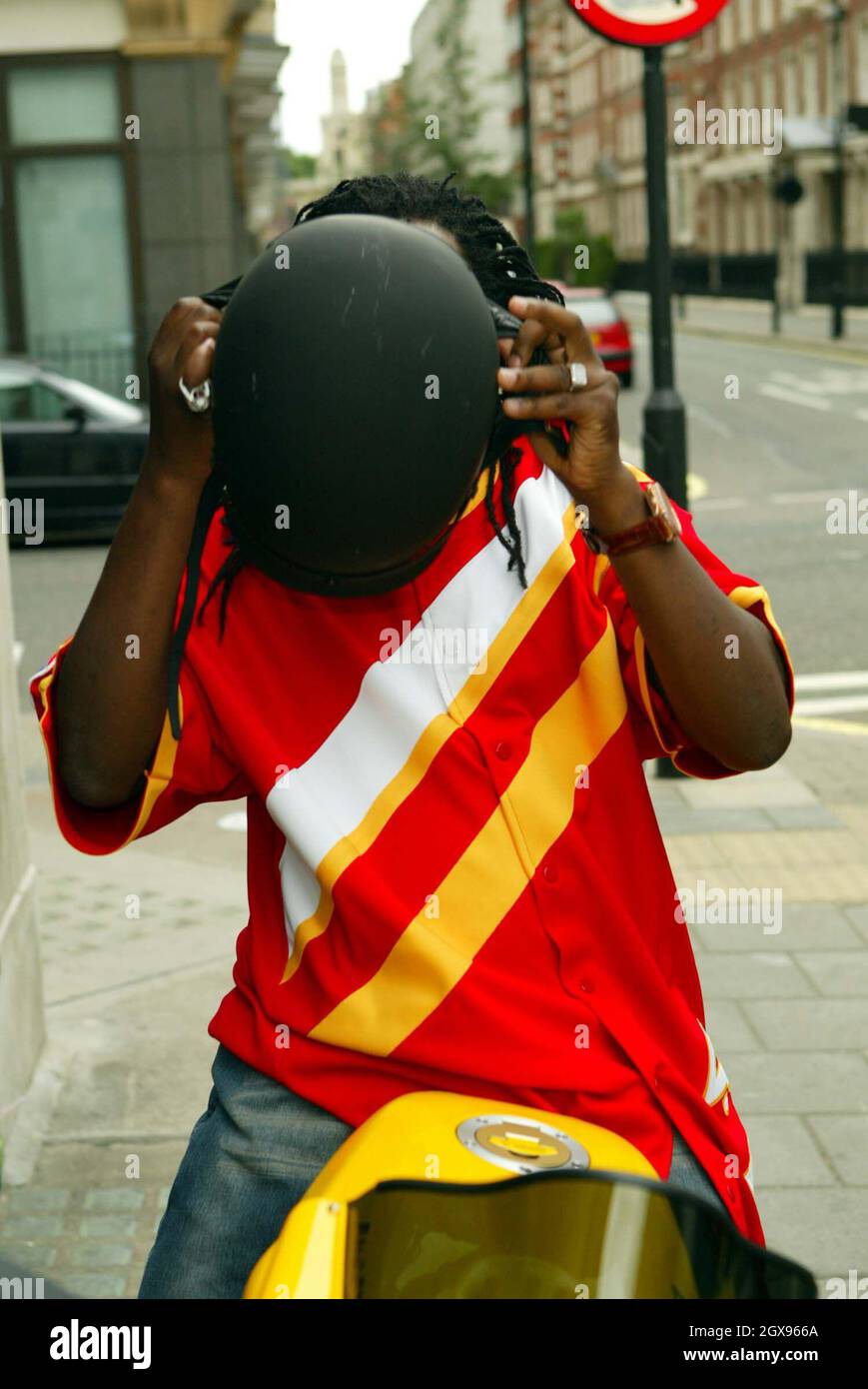 Wyclef Jean leaving Radio One before attending the Notting Hill ...