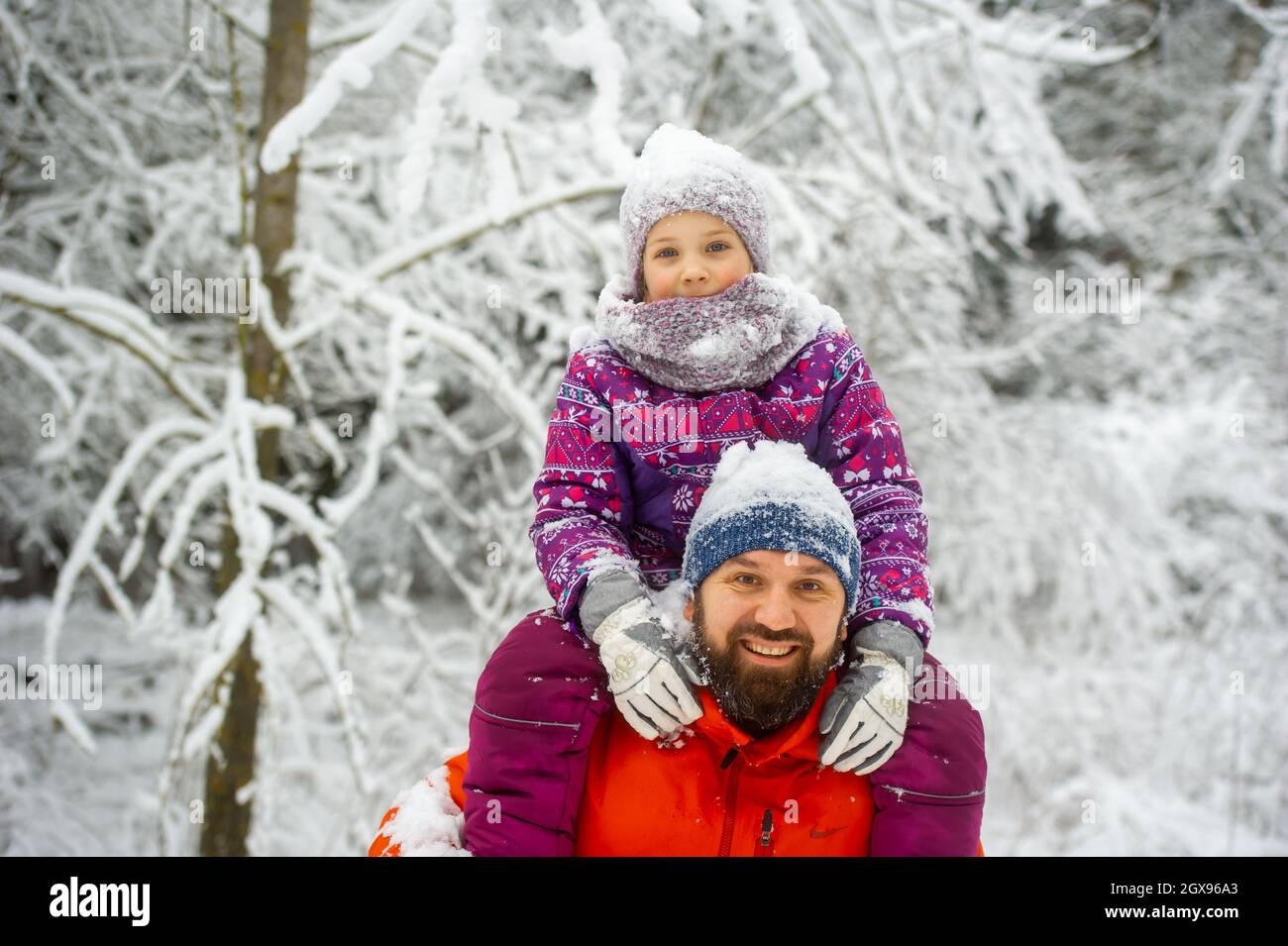 Family walk new forest hi-res stock photography and images - Alamy