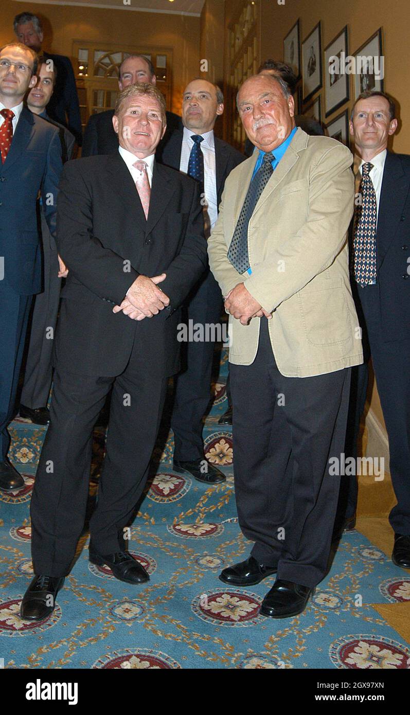 Alan Ball and Jimmy Greaves, footballers, at a Sports Luncheon held at ...