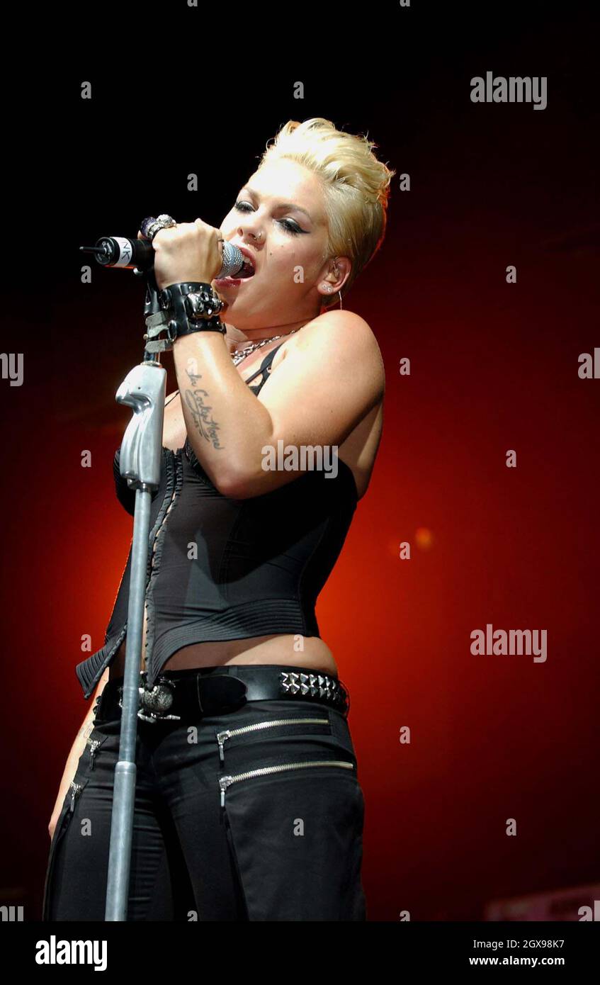 The band big pink hi-res stock photography and images - Alamy