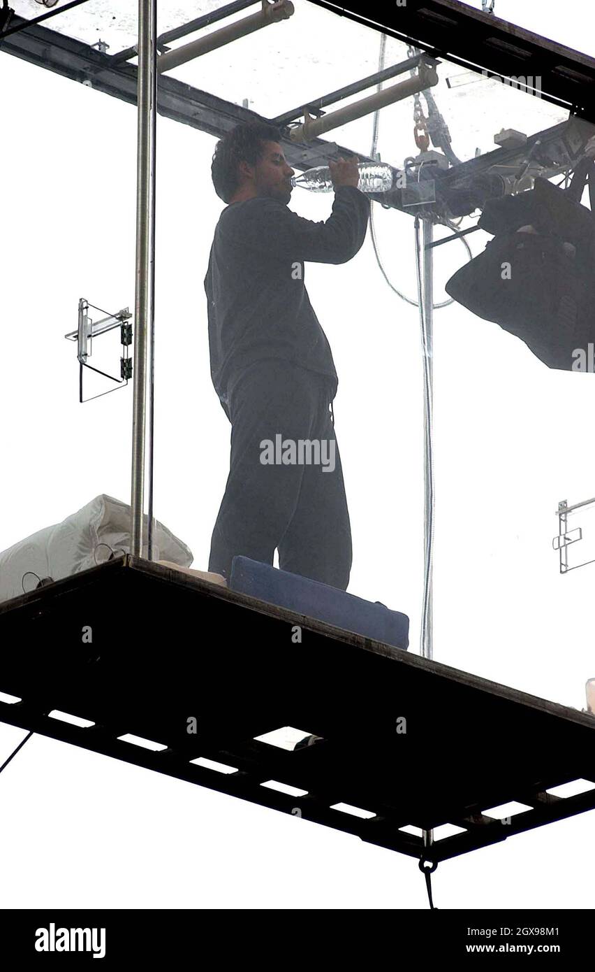 David Blaine in the glass box for his latest stunt spending 44 days ...