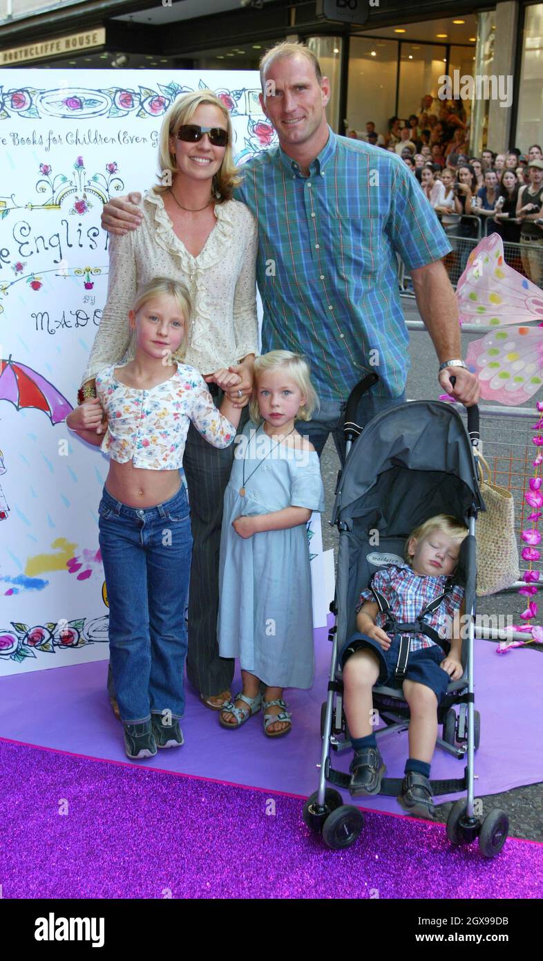 Lawrence Dallaglio, England rugby player, and family, at the English ...