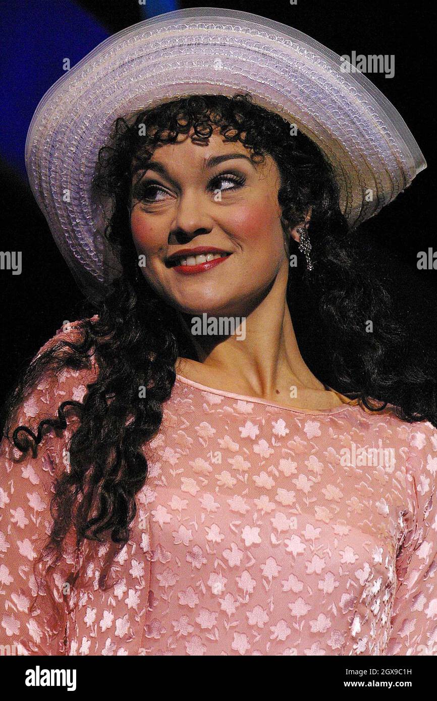Marti Webb in a performance of Thoroughly Modern Millie at the ...