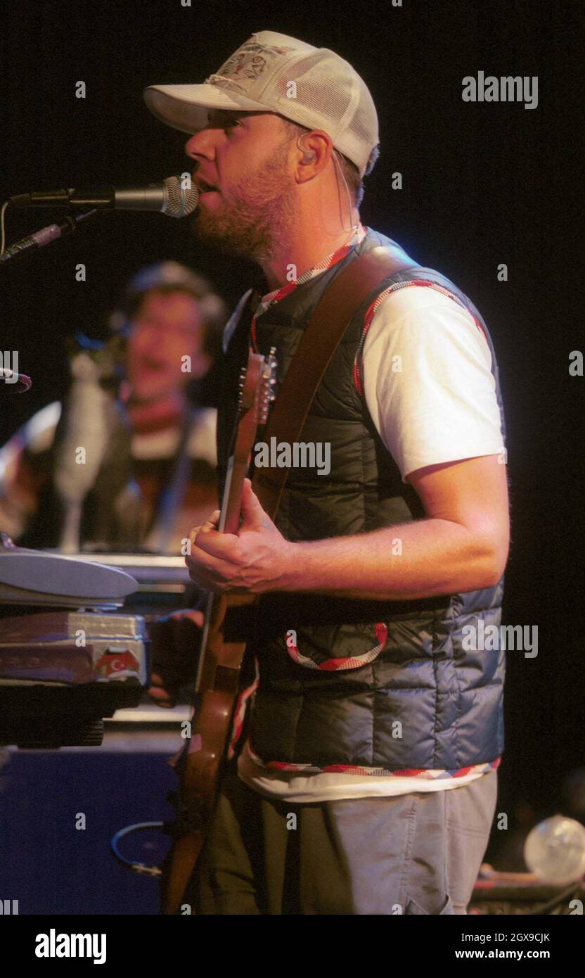 Grandaddy perform hi-res stock photography and images - Alamy