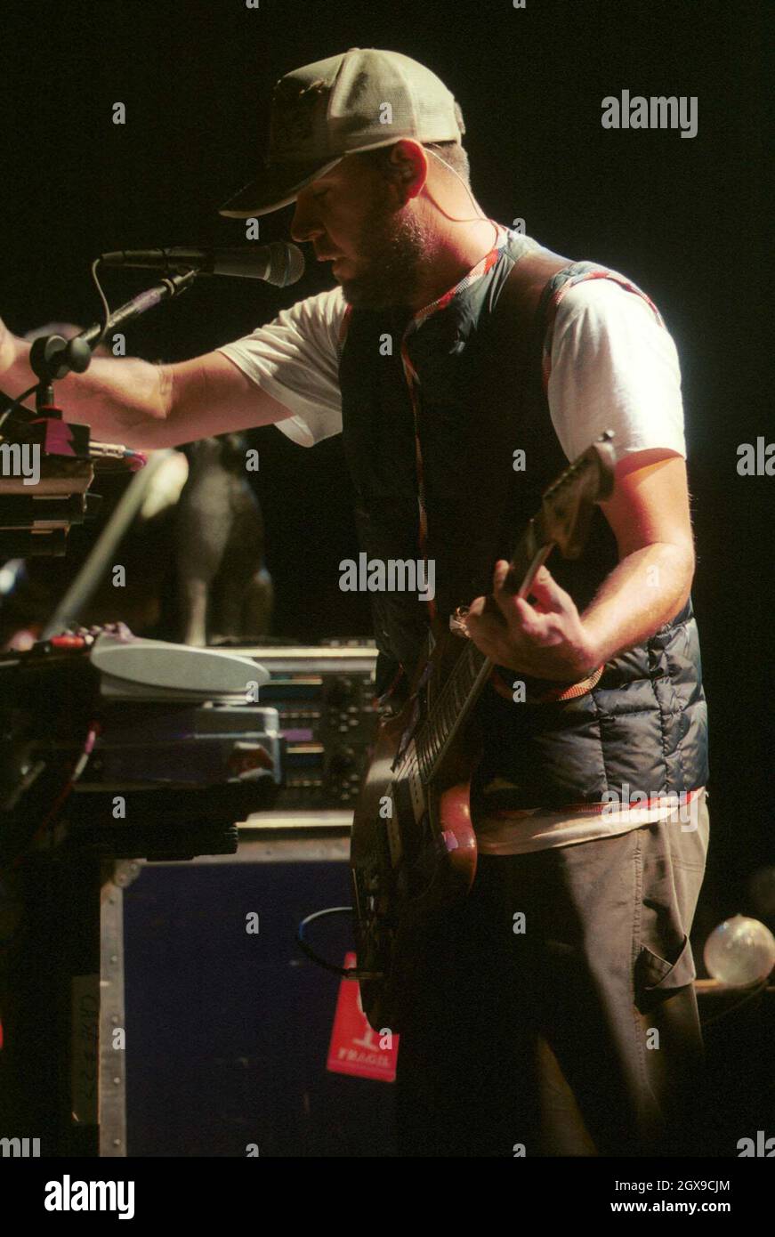 Grandaddy perform hi-res stock photography and images - Alamy