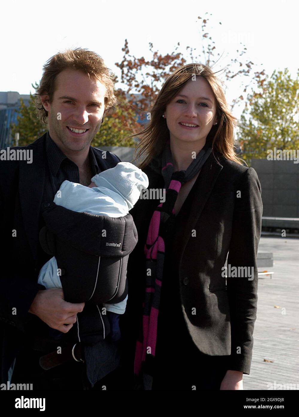 Sam nivola emily mortimer hi-res stock photography and images - Alamy