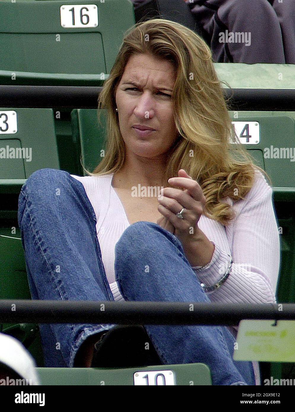 Steffi graf watches hi-res stock photography and images - Alamy