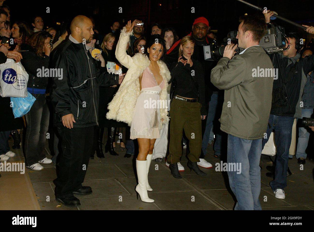 Christina Aguilera photographed on her way to her third and final sold ...