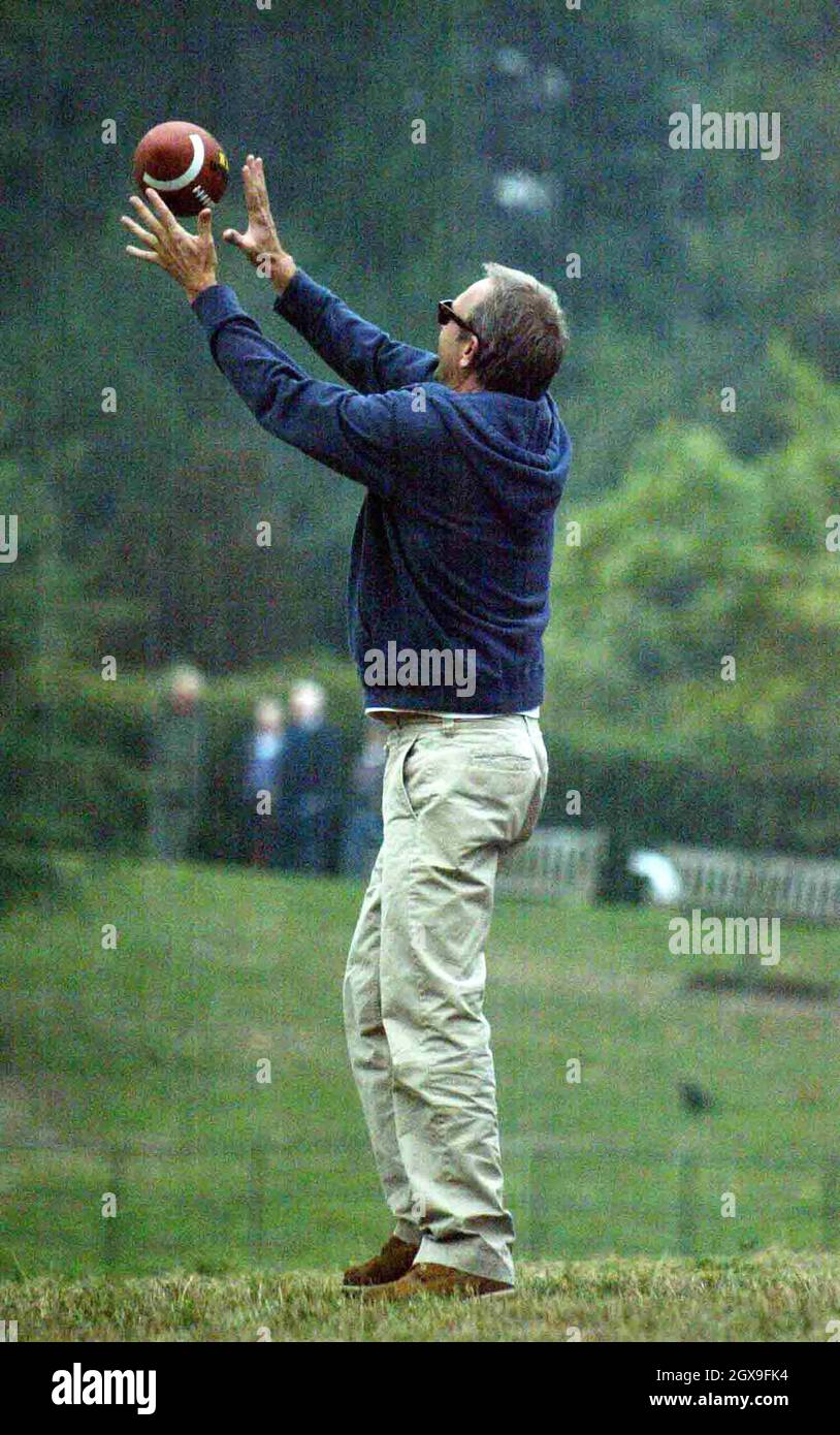 Kevin Costner filming The Upside of Anger in London Stock Photo - Alamy